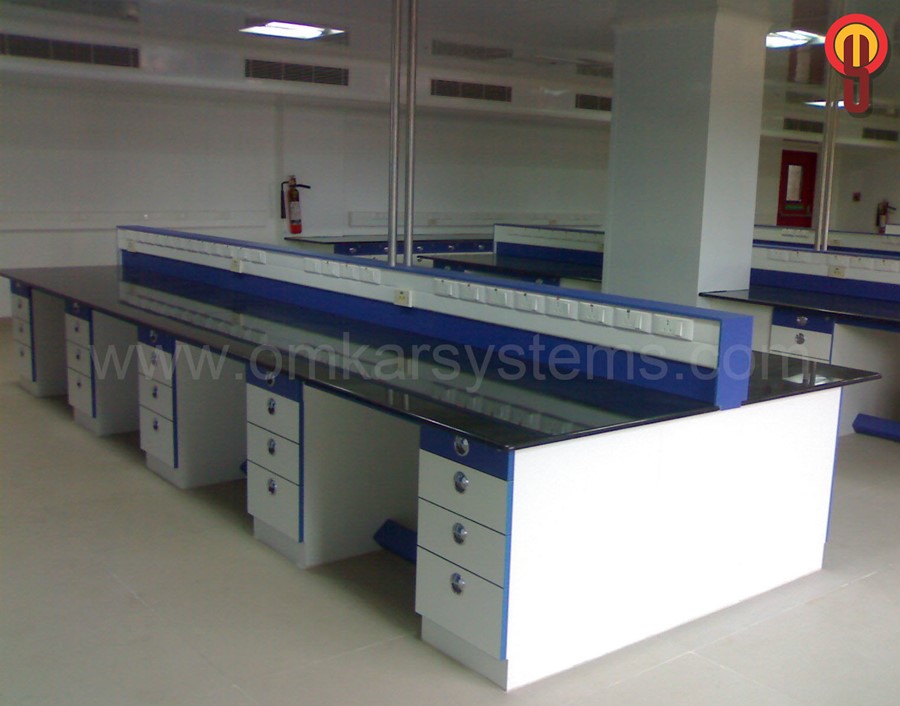Omkar Modular Systems LLP - PVC Change Room Furniture , PVC Clean room ...